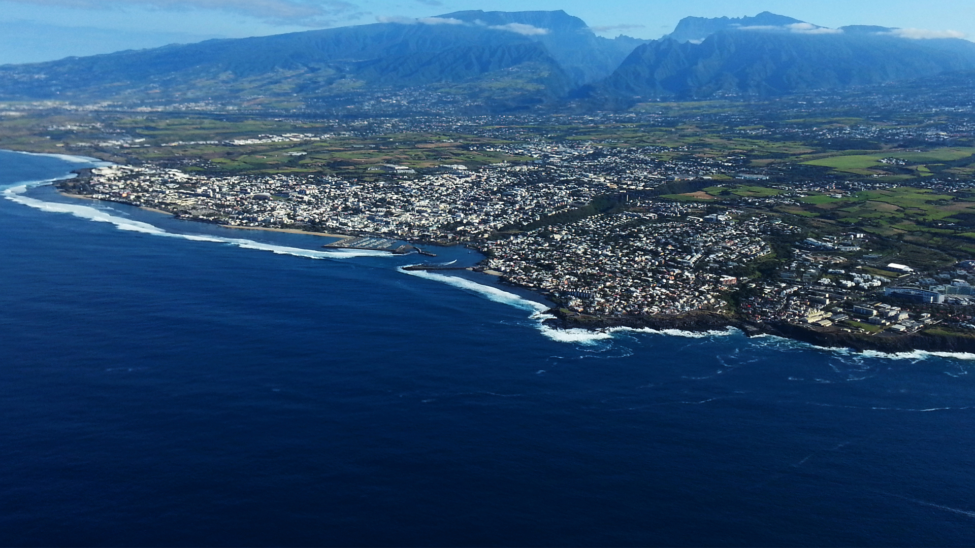 Déménagement à Saint-Louis île de la Réunion - R. Berton Déménagement ...